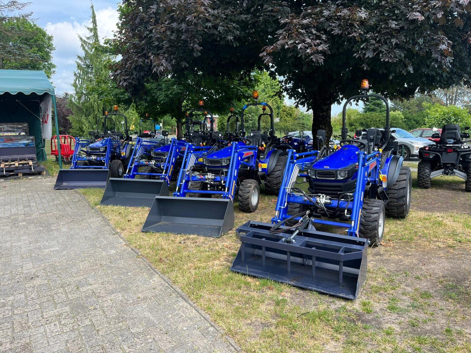 Toyo Hoflader & Radlader | Große Auswahl an agilen Alleskönnern